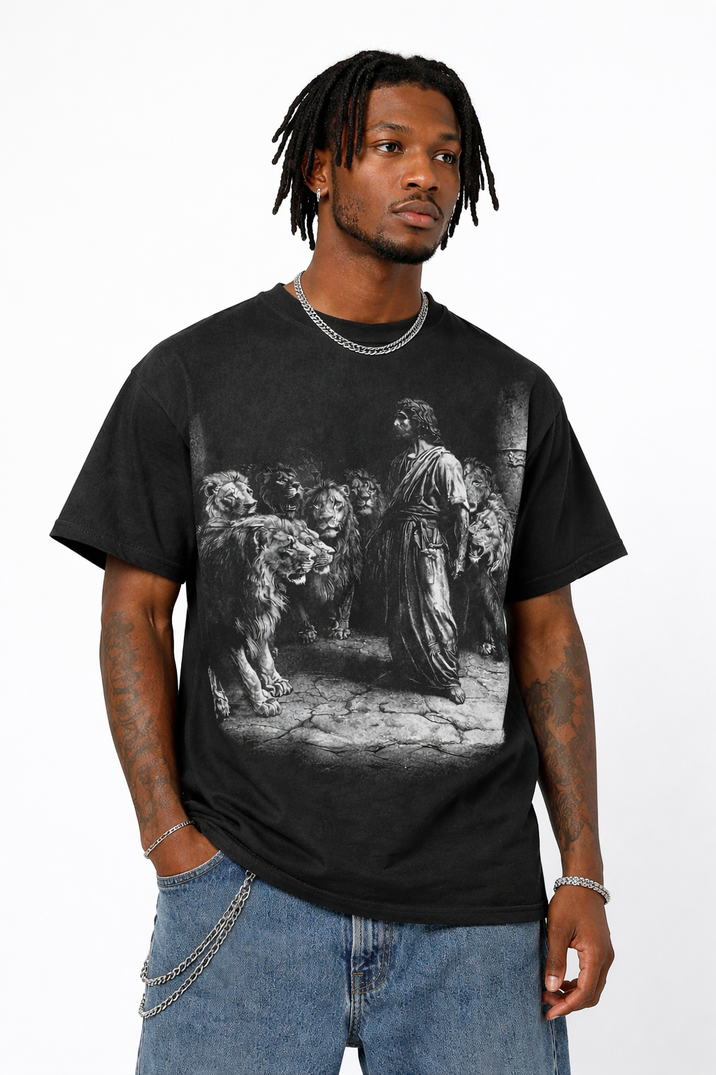 Faith in the Lion's Den Tee - Christian Streetwear | Footprints Of Faith